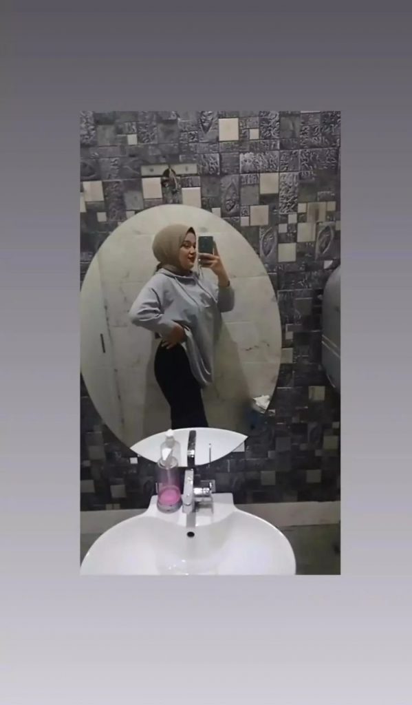 Uygulamadan Türbanlı Zeynep | Türk İfşa